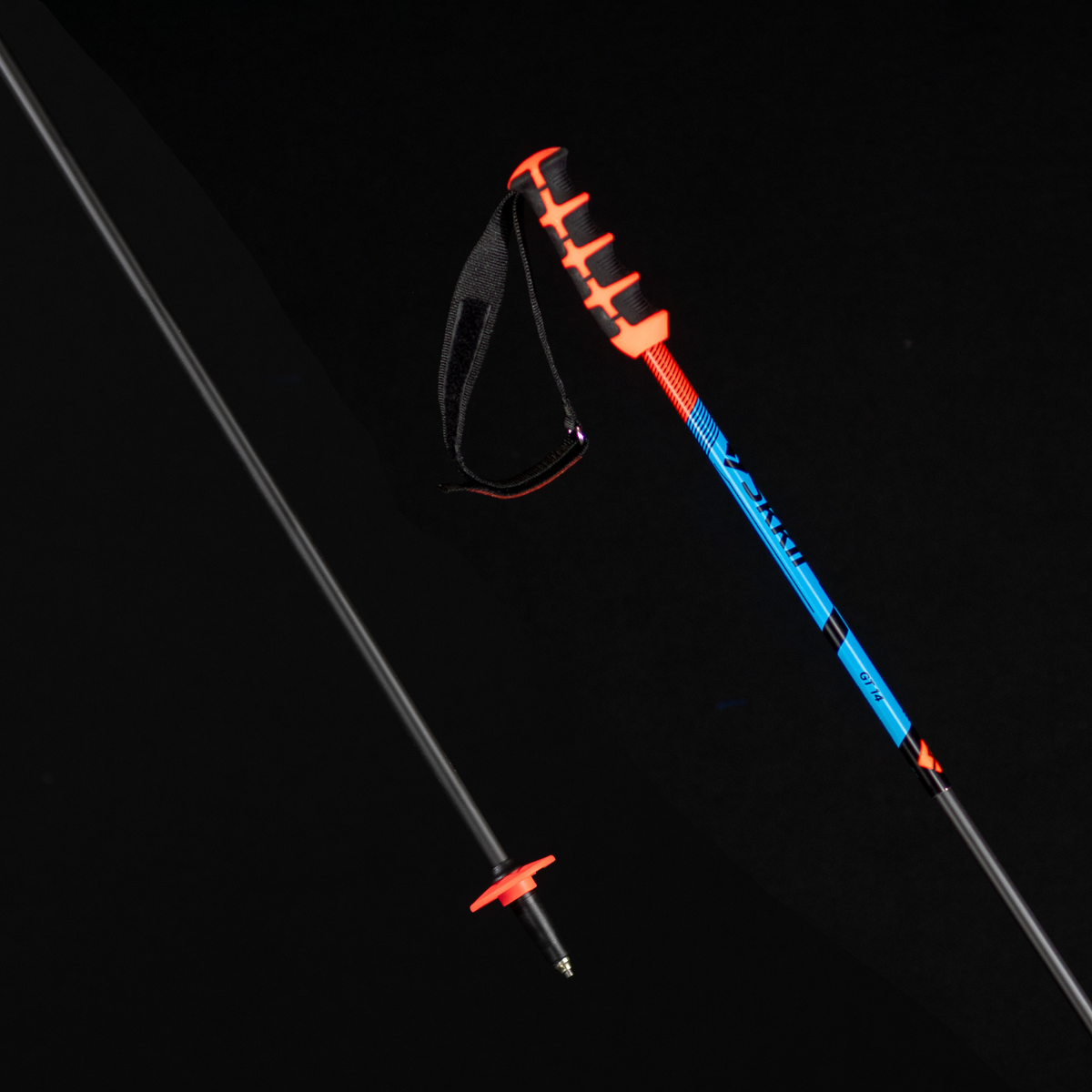 Ski poles on slops | GT14 – SKKIL